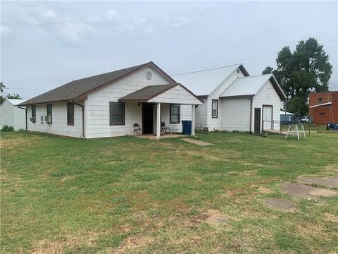 103 S Main St, Tryon, OK 74875 | 31 Photos | MLS #1023606 - Movoto