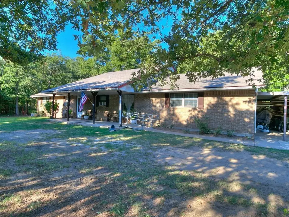 5701 N Henney Rd, Jones, OK 73049 | 26 Photos - Movoto