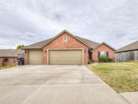 517 Cottonwood Dr, Moore, OK 73160 | 44 Photos | MLS #1052943 - Movoto
