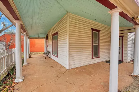 326 N Oklahoma Ave, Mangum, OK 73554 | 38 Photos - Movoto