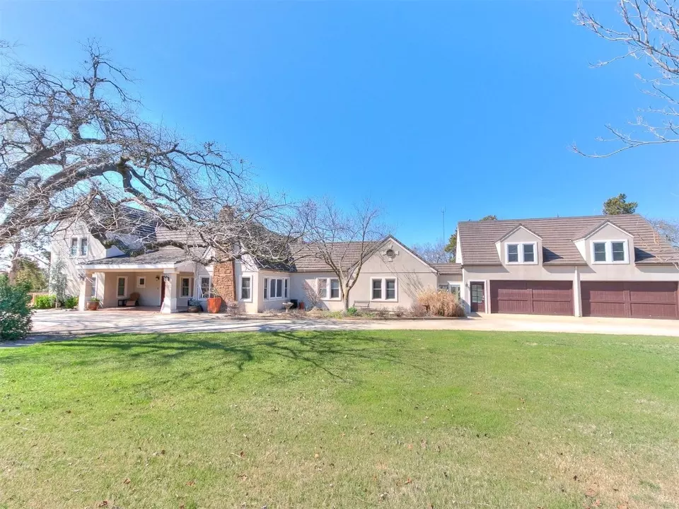 8801 N Bryant Ave, Oklahoma City, OK 73131 | 50 Photos - Movoto