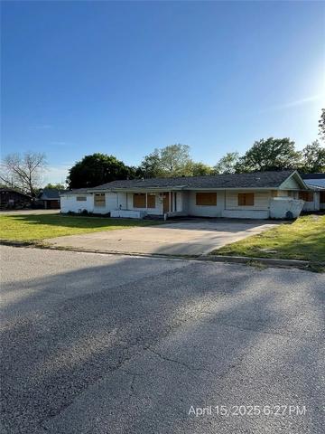 505 Hammers Rd, Ardmore, OK 73401 | MLS# 1166209 | 14 Photos - Movoto