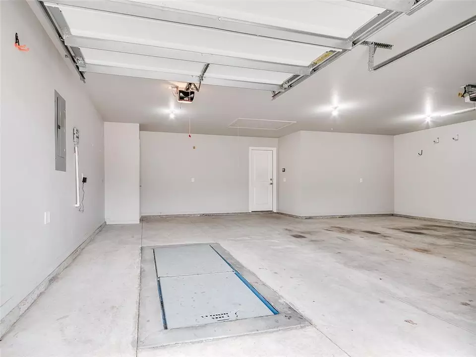 5001 Braavos Way, Arcadia, OK 73007 | MLS# 1206386 | 39 Photos - Movoto