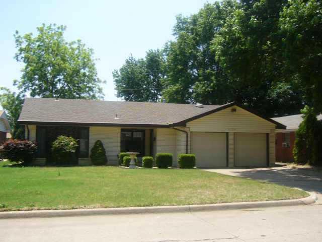 4728 Princess Ln, Del City, OK 73115 | 9 Photos - Movoto