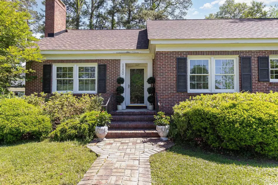 1100 Buck St, Conway, SC 29526 | 38 Photos - Movoto