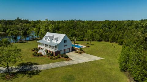 1212 Oakridge Rd, Andrews, SC 29510 | 40 Photos | MLS #2312986 - Movoto