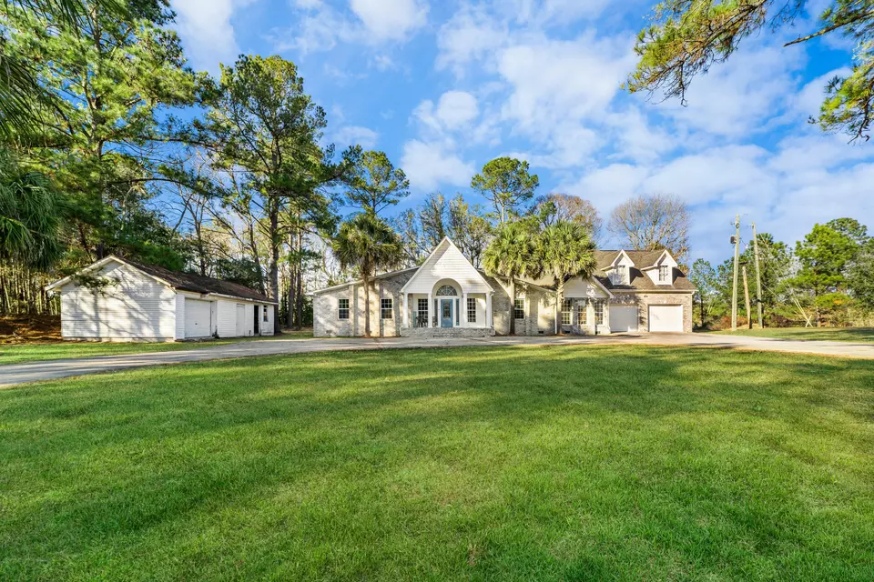 12397 Old Number Six Hwy, Eutawville, SC 29048 | 53 Photos - Movoto