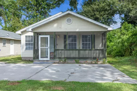 1940 Burton Ln, North Charleston, SC 29405 | 20 Photos - Movoto