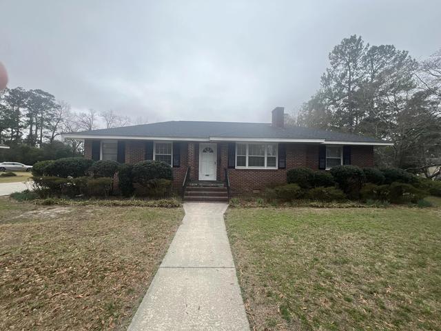 1257 Stuart St, Orangeburg, SC 29115 | MLS# 25003474 | 25 Photos - Movoto