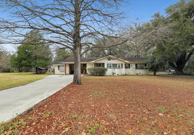 116 Maple St, Saint Stephen, SC 29479 | MLS# 25004031 | 19 Photos - Movoto