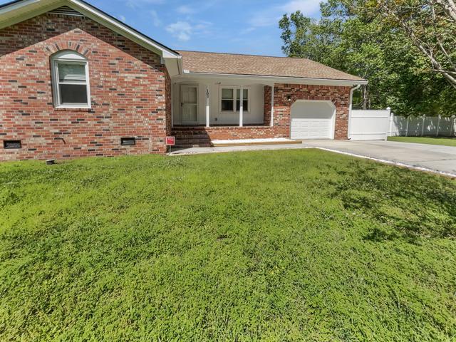 103 Sycamore Dr, Summerville, SC 29485 | MLS# 25010093 | 33 Photos - Movoto