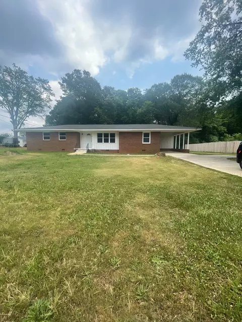 5 W Clark Rd, Inman, SC 29349 | 16 Photos - Movoto