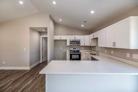 85 Sunrise Rd, Spartanburg, SC 29302 | 12 Photos - Movoto