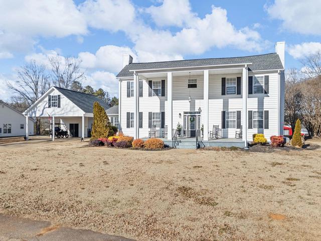 151 Strickland Dr, Roebuck, SC 29376 | MLS# 319277 | 46 Photos - Movoto