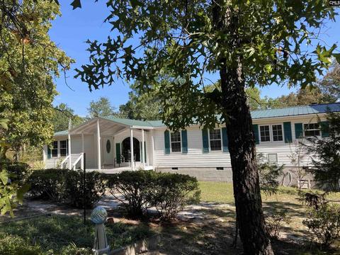 129 Eastover Rd, Eastover, SC 29044 | 32 Photos | MLS #550927 - Movoto