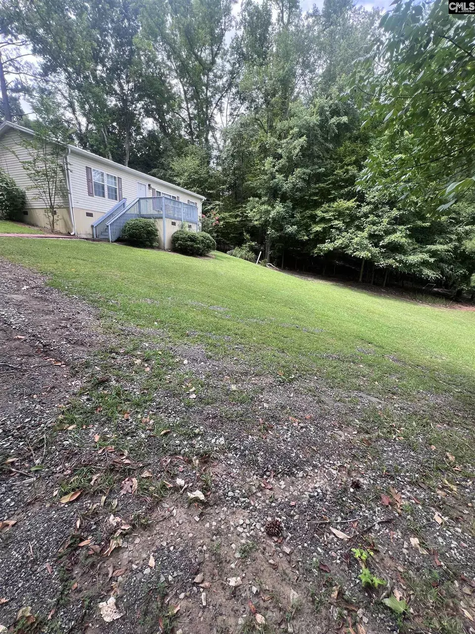 143 Westshore Dr, Ridgeway, SC 29130 | MLS# 569875 | 15 Photos - Movoto