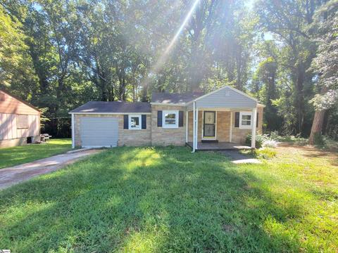 27 Foxhall Rd, Greenville, SC 29605 | 8 Photos | MLS #1481725 - Movoto