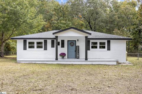 230 Gossett Rd, Spartanburg, SC 29307 | 27 Photos | MLS #1483389 - Movoto