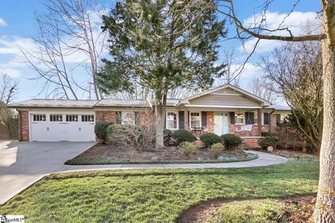 31 Randy Dr, Taylors, SC 29687 | 35 Photos | MLS #1491216 - Movoto