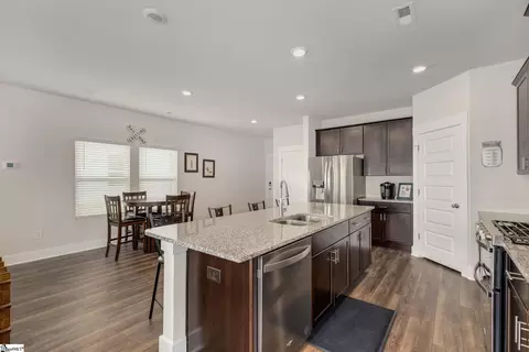 105 Ted Dr, Mauldin, SC 29662 | 30 Photos - Movoto