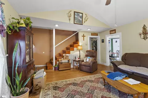 122 Mad Ln, Easley, SC 29640 | 36 Photos - Movoto