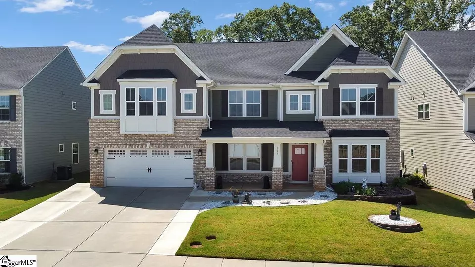 103 Chinook Dr, Greenville, SC 29607 | 33 Photos - Movoto