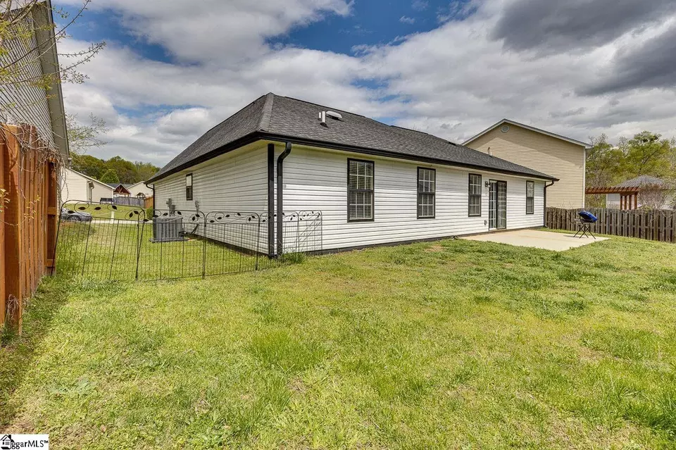 4 Rusty Ct, Simpsonville, SC 29680 | 24 Photos - Movoto