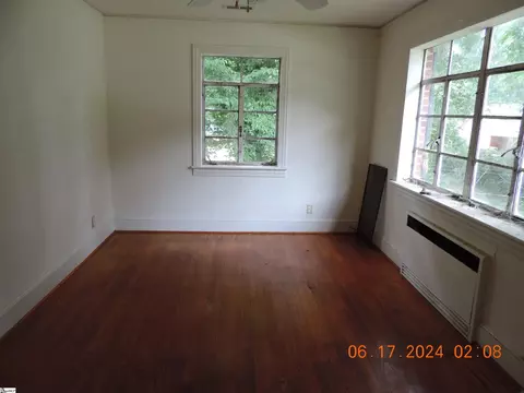 209 Park Dr, Union, SC 29379 | 11 Photos - Movoto