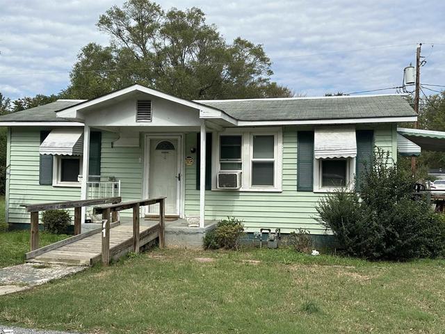 71 2nd St, Laurens, SC 29360 - Movoto