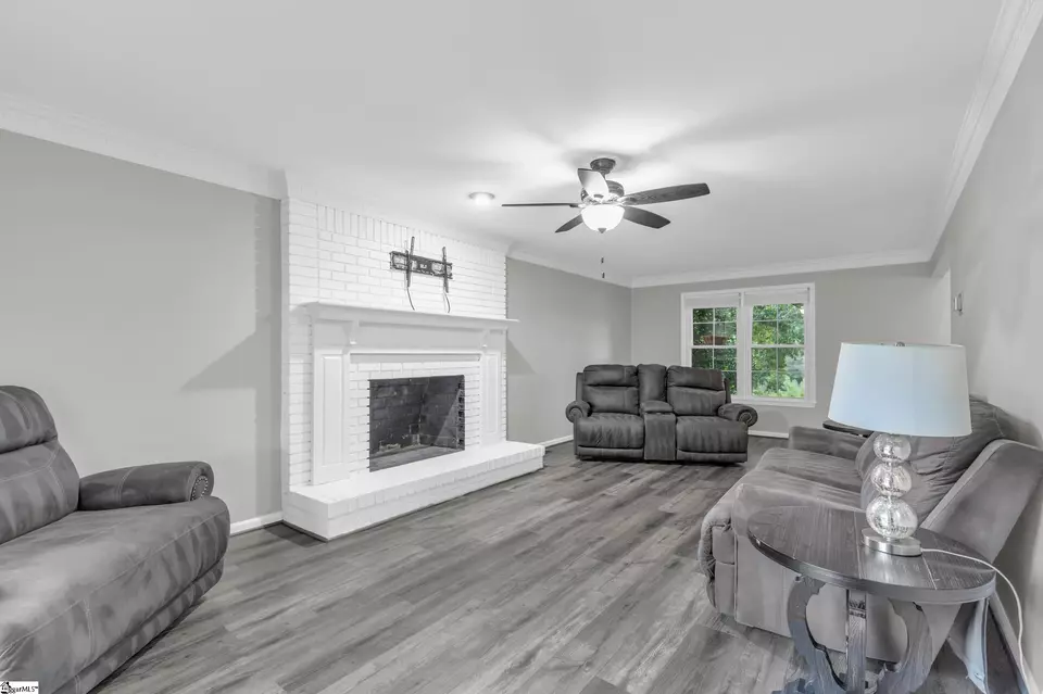 1331 Old Mill Rd, Easley, SC 29642 | 27 Photos - Movoto
