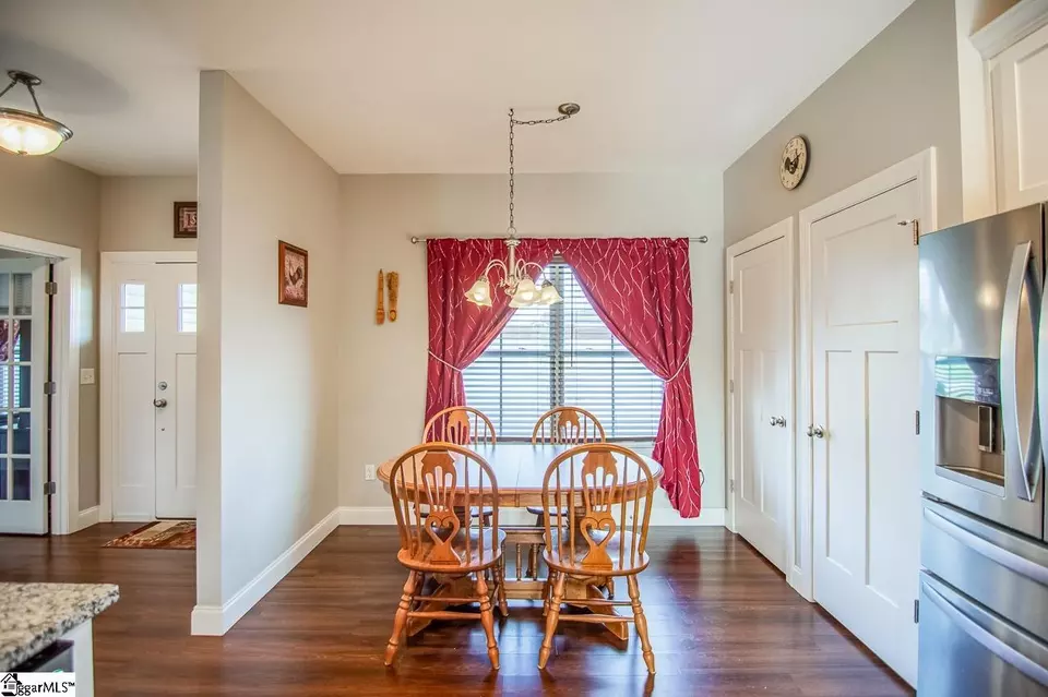 316 Terra Plains Dr, Greer, SC 29651 | MLS# 1576980 | 28 Photos - Movoto