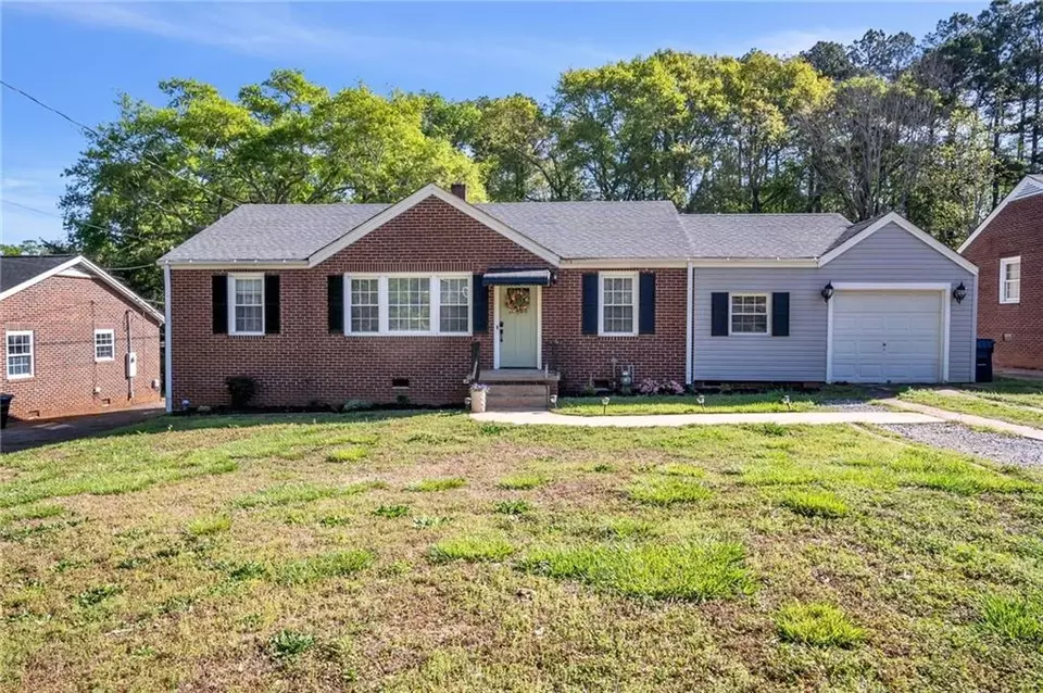 2608 Lane Ave, Anderson, SC 29621 | 25 Photos - Movoto