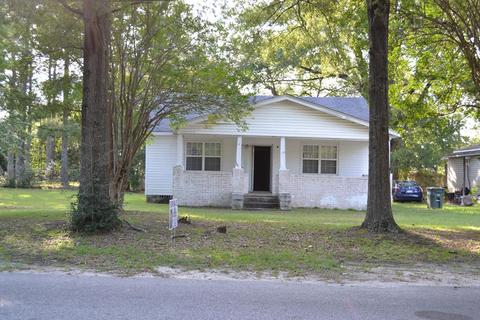 606 Brown St, Sumter, SC 29150 | 32 Photos | MLS #152869 - Movoto