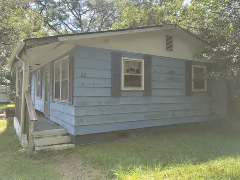 28 White St, Sumter, SC 29150 - Movoto