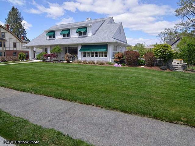 72 Upland Rd, Woonsocket, RI 02895 - Movoto