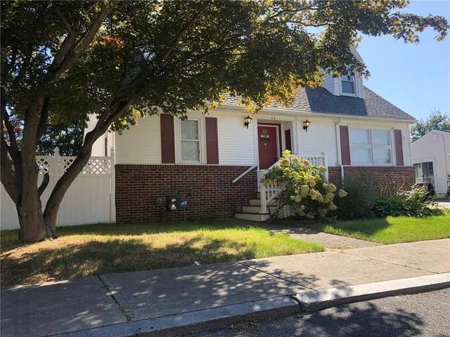 92 Erie St, Providence, RI 02908 MLS# 1248591 - Movoto.com