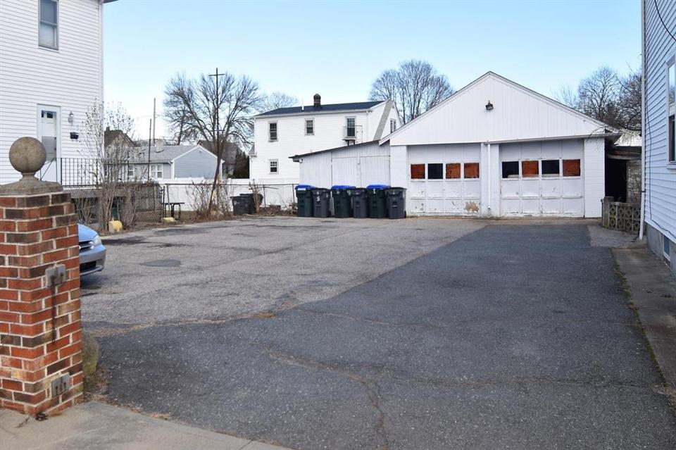 649 Union Ave, Providence, RI 02909 | 4 Photos - Movoto