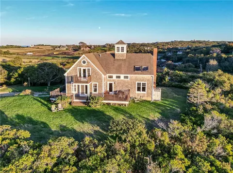 1262 Grace Cove Rd, Block Island, RI 02807 - Movoto