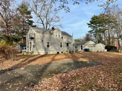 206 Reynolds Ave, Warwick, RI 02889 | 45 Photos - Movoto