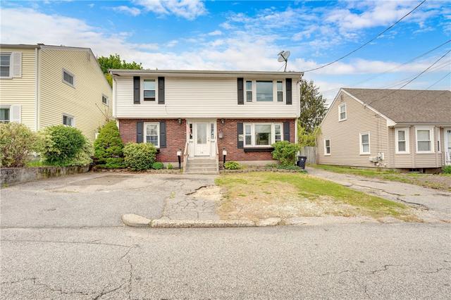 Fairlawn, Pawtucket Homes For Sale & Real Estate - Movoto