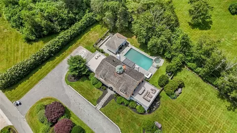 254 Ocean Ave, Newport, RI 02840 - Movoto