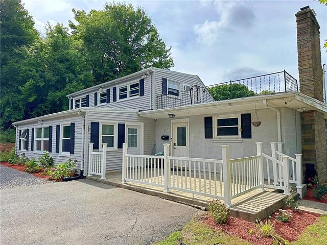 199 Manila Ave, Woonsocket, RI 02895 | 35 Photos - Movoto