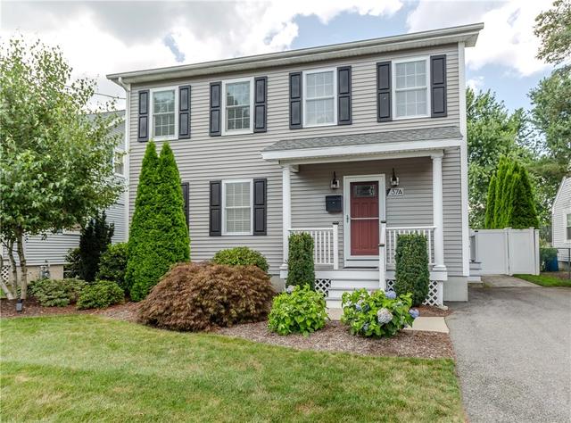 37 Union St, Lincoln, RI 02865 | MLS# 1390538 | 42 Photos - Movoto