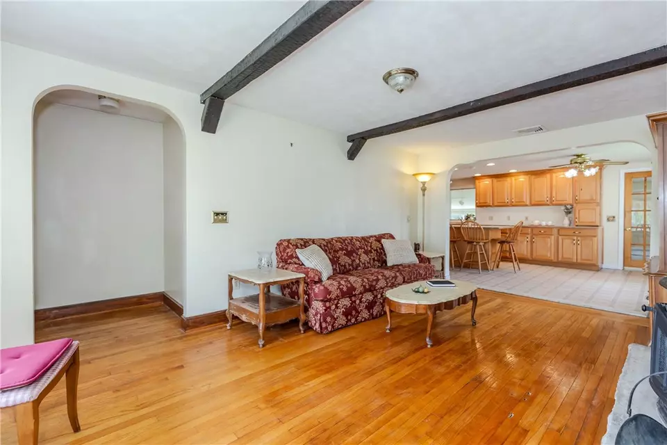 200 Princess Ave, Cranston, RI 02920 | 26 Photos - Movoto
