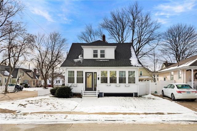 47 Holburn Ave, Cranston, RI 02910 | MLS# 1402898 | 35 Photos - Movoto