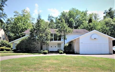 24020 Hermitage Rd, Shaker Heights, OH 44122 | 35 Photos | MLS #4394441 ...