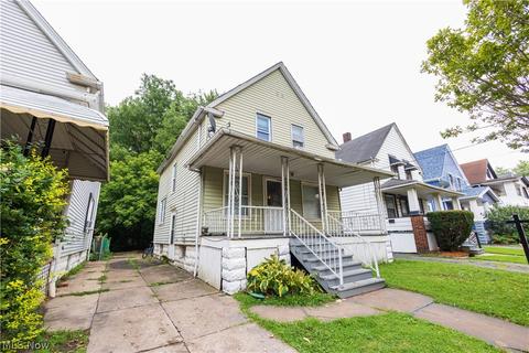 2963 E 67th St, Cleveland, OH 44127 | 11 Photos | MLS #4404250 - Movoto