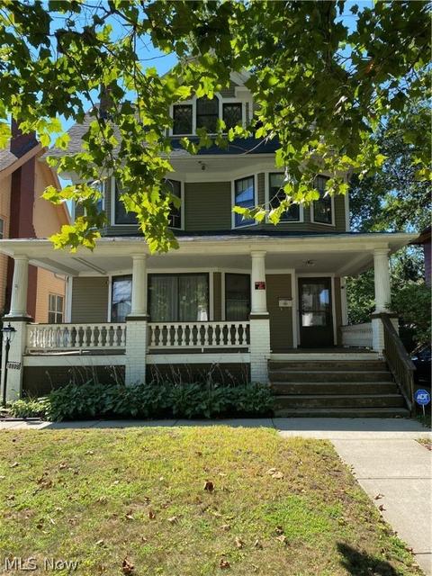 10906 Ashbury Ave, Cleveland, OH 44106 | 34 Photos | MLS #4404579 - Movoto