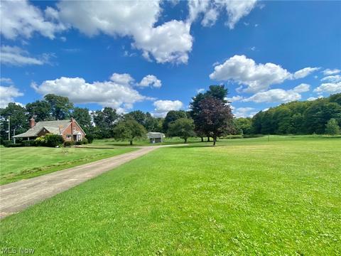 1052 State Route 165, East Palestine, OH 44413 | 35 Photos | MLS ...