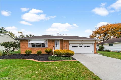 5475 Bartlett Rd, Bedford Heights, OH 44146 | 35 Photos - Movoto